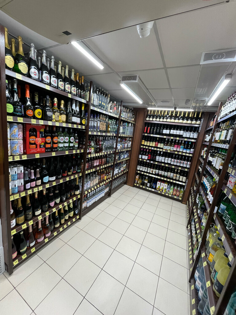 Market Krasnoe&Beloe, Samara, foto