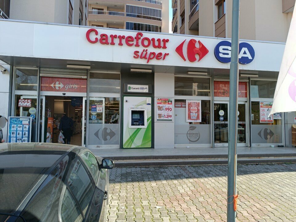 Süpermarket CarrefourSA, İzmir, foto