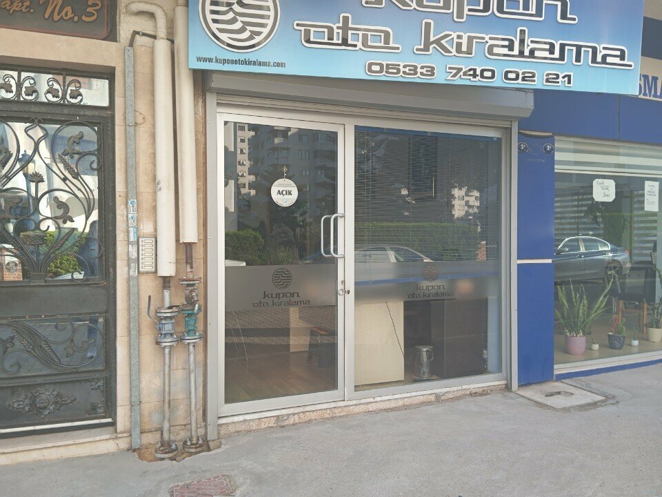 Oto kiralama Kupon Rent A Car, İzmir, foto