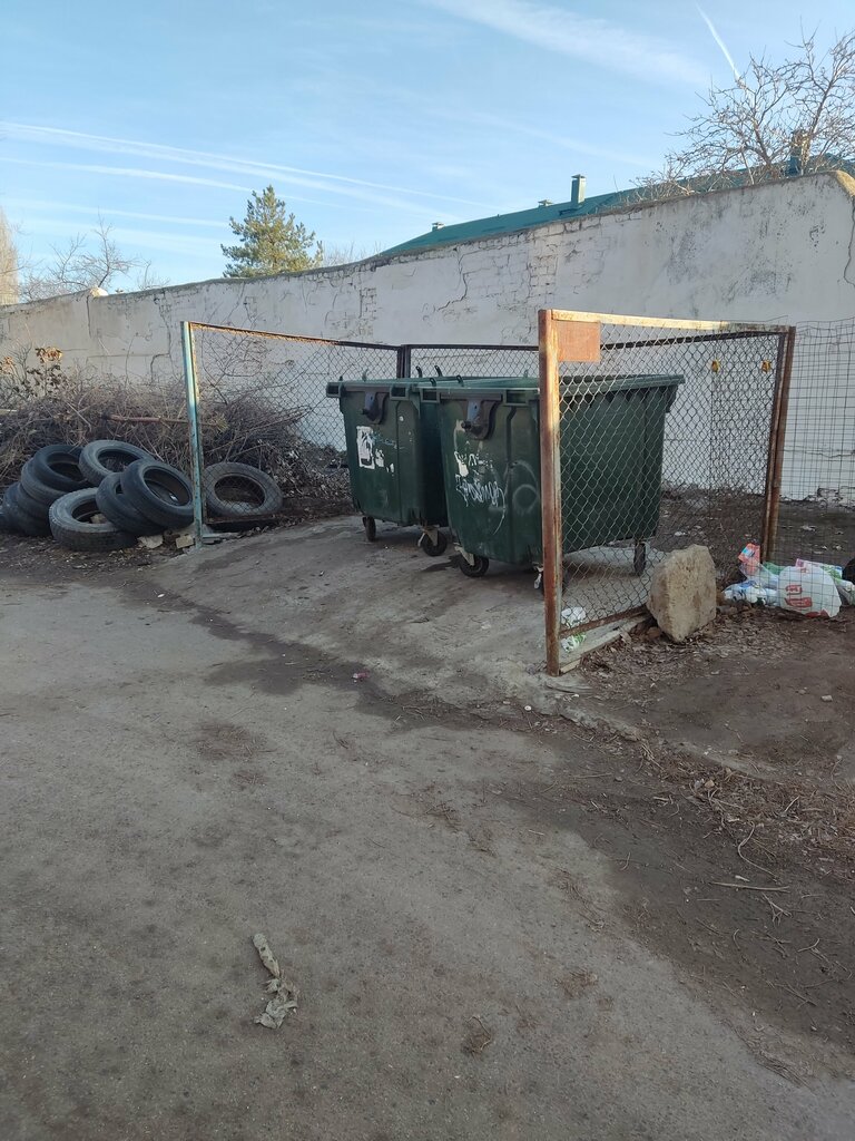 Çöp alanları Trash and garbage disposal area, Voljski, foto