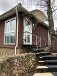 Дом отдыха у Кузьмича (No:11А, derevnya Pervaya Alekseyevka), resort oteller, tesisler  Moskova ve Moskovskaya oblastından