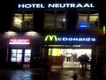 Hotel Neutraal (Damrak No:8), otel  Amsterdam'dan