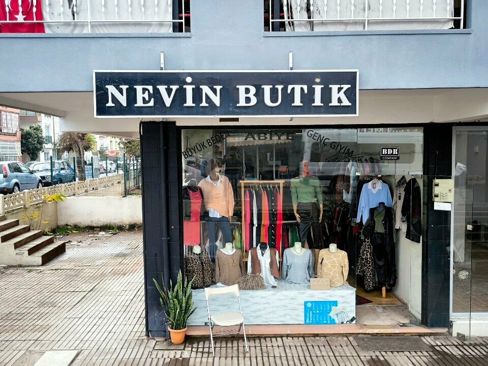 Giyim mağazası Nevin Butik, Antalya, foto