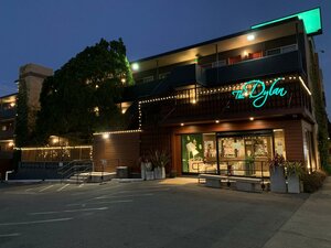 The Dylan (110 S El Camino Real), otel  Millbrae'den