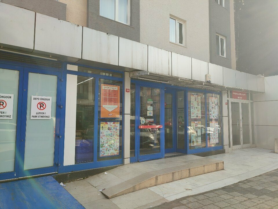 Süpermarket Bim, İstanbul, foto