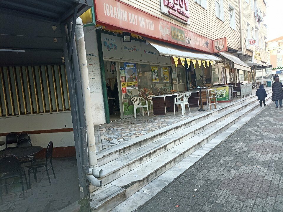 Şans oyunları 1396 Nolu Ganyan Bayi, İstanbul, foto