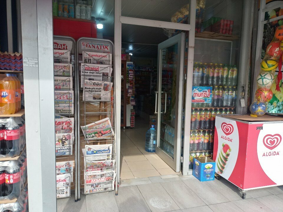 Market Üçler gıda, İstanbul, foto