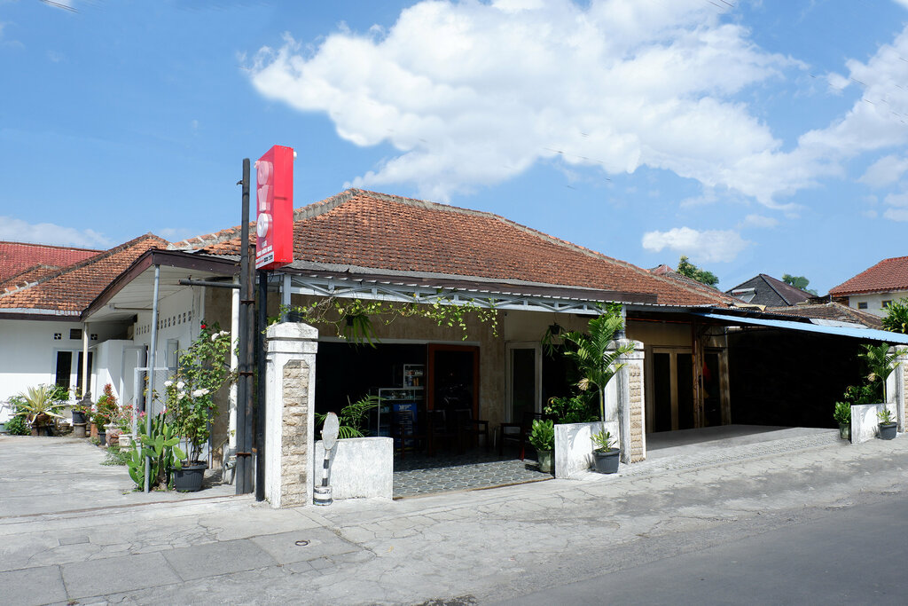 Otel Oyo 1196 Hotel Pura Puspa Rosa, Dünya, foto