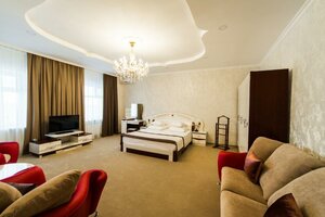 Nadezhda (Severnaya ulitsa No:39, Nizhnevartovsk), otel  Nijnevartovsk'tan