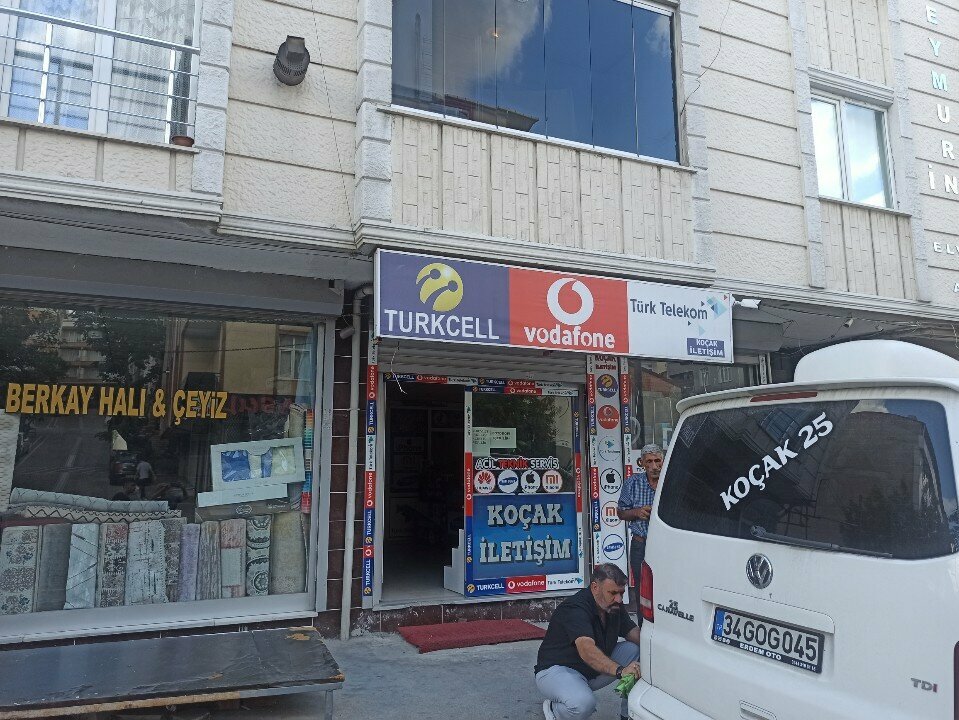 Cep telefonu ve aksesuarları satış mağazaları Koçak İletişim, İstanbul, foto