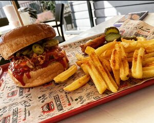 Munchies Burger Çeşme (İzmir, Çeşme, 16 Eylül Mah., 3057 Sok., 6), fast food  Çeşme'den