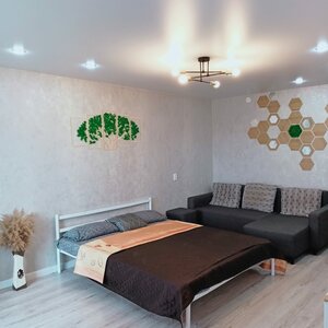 Гостиница (ulitsa Bratyev Bessonovykh No:38), otel  Alapayevsk'ten