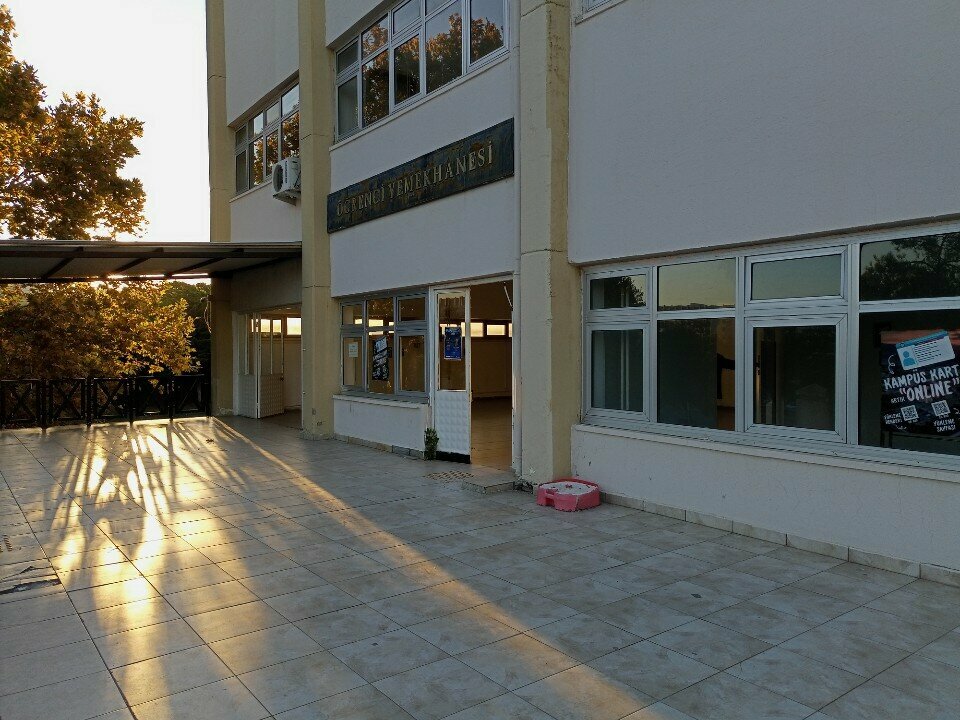 Kantin, yemekhane Bursa Uludağ Üniversitesi, Öğrenci Yemekhanesi, Bursa, foto
