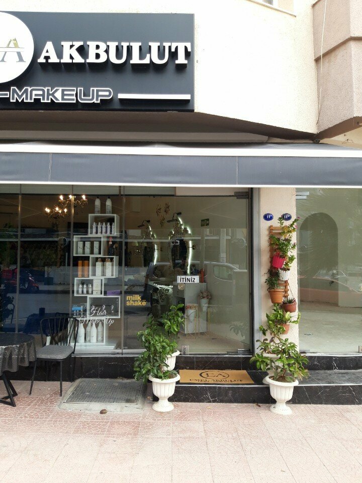 Kuaförler Emel Akbulut Hair Makeup, İzmir, foto