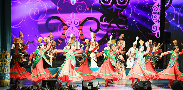 Kültür ocakları Ilias Jansugirov Cultural Palace, Taldıkorgan, foto