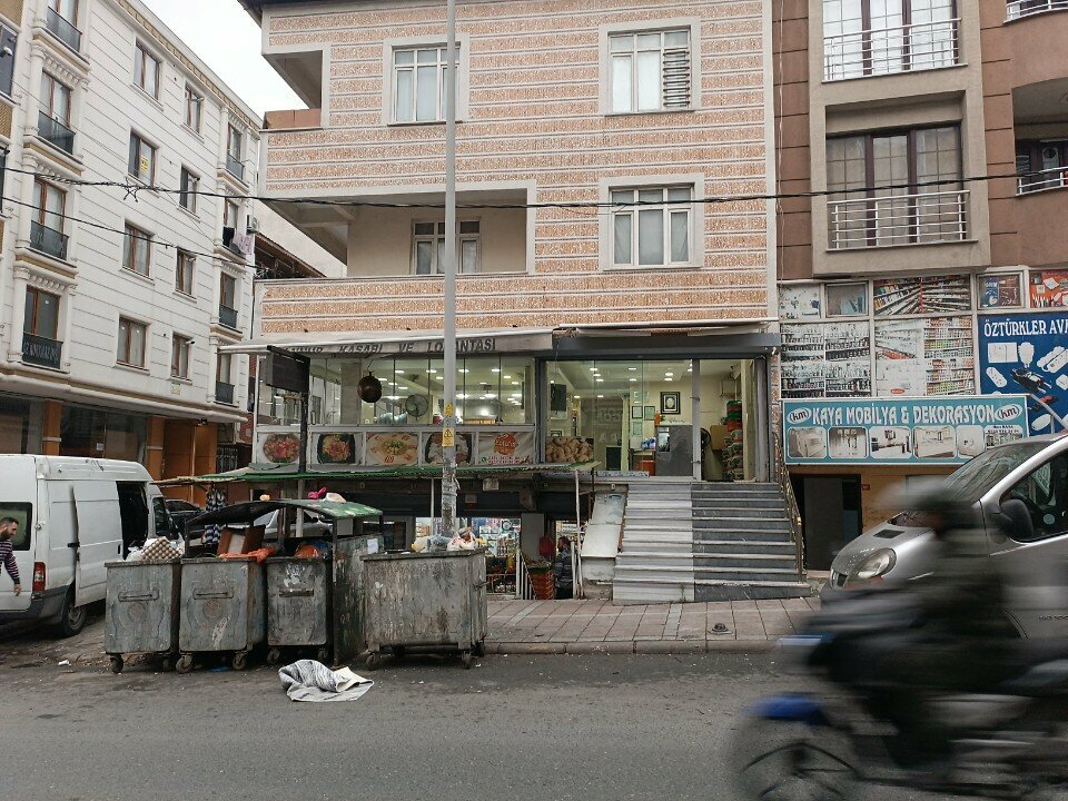 Market Karam Market, İstanbul, foto
