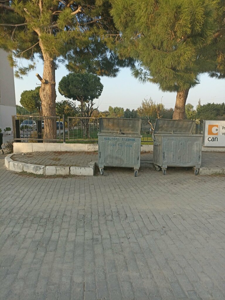 Sigorta şirketleri Anadolu Sigorta, İzmir, foto