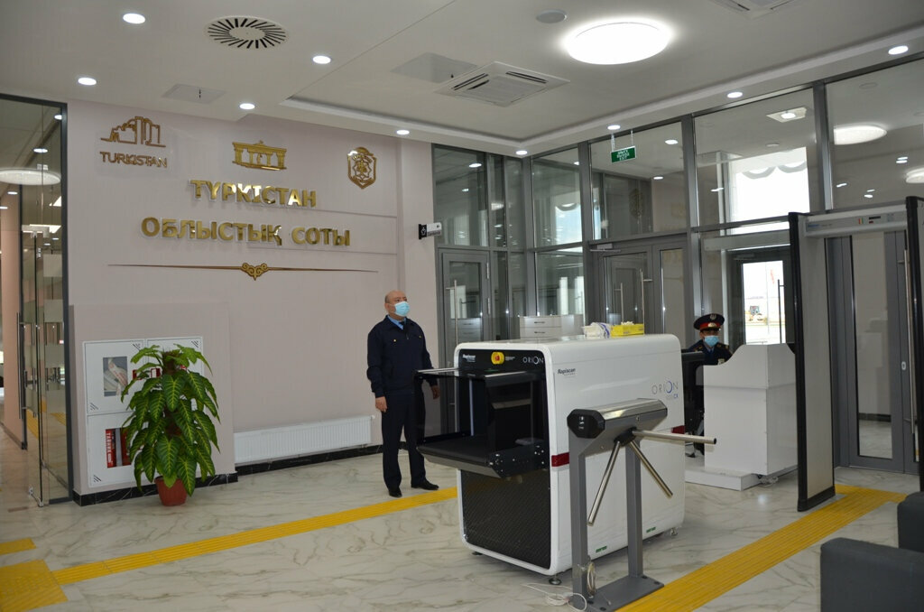 Adliyeler Туркестанский областной суд, Türkistan, foto