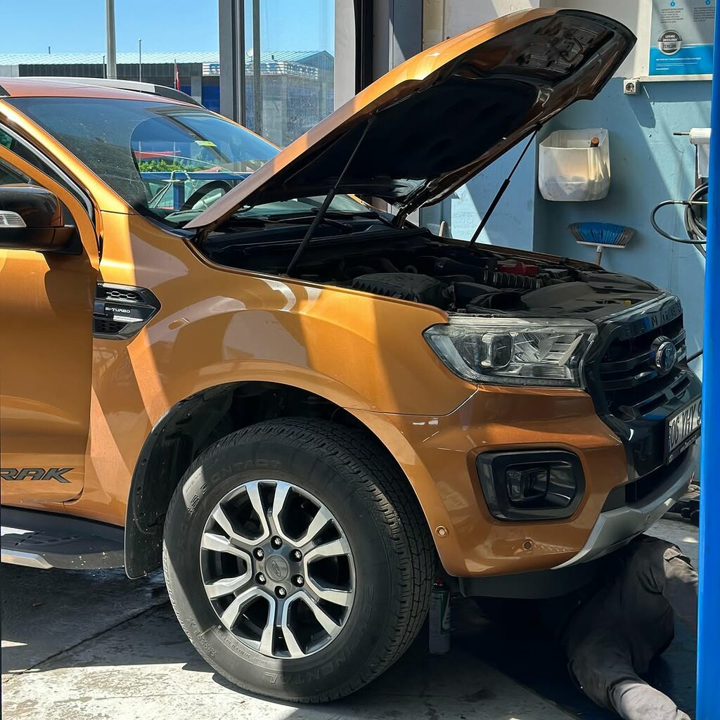 Otomobil servisi Özcan Ford, Ankara, foto