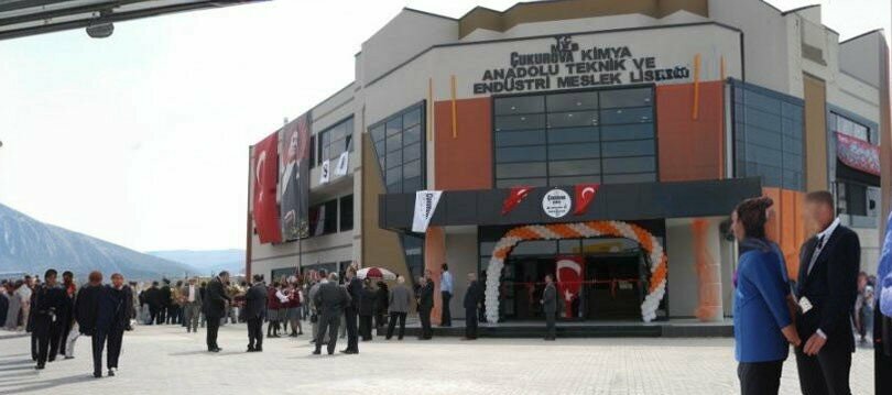 Fen lisesi, sosyal bilimler lisesi Çukurova Kimya Mesleki Ve Teknik Anadolu Lisesi, Manisa, foto