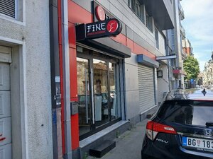 Fine Sushi (Hadzi Djerina Street No:28), suşi restoranı  Belgrad'dan