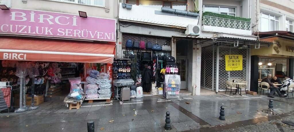 Ayakkabı kozmetik ve aksesuarları Reşat Kundura, İstanbul, foto