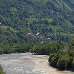 Caglayan Koyu merkez (Rize, Fındıklı, Çağlayan Köyü), ev eşyası mağazaları  Fındıklı'dan