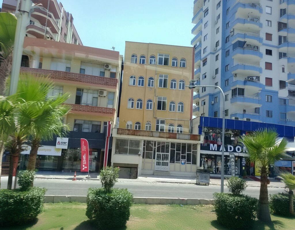 Devlet kurumları ve bakanlıklar Hükümet Konağı, Erdemli, foto