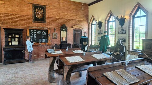 Müzeler ve sanat galerileri Park-Museum of Interactive History Sula, Minskaya oblastı, foto