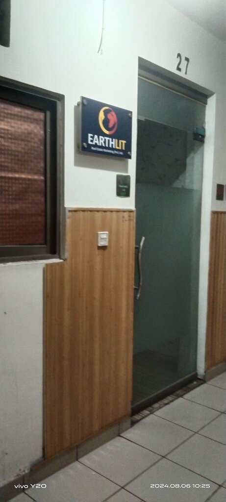 Emlak ofisi Earth properties marketing, Islamabad, foto