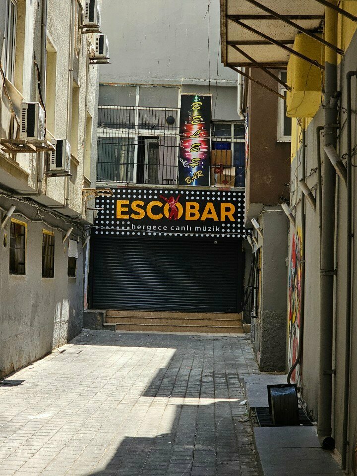 Bar Beleş Escobar Türkü Cafe Bar, Adana, foto