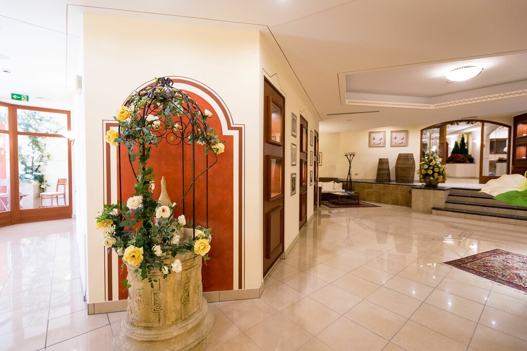 Otel Hotel Mediterranee Family & SPA Hotel, Dünya, foto