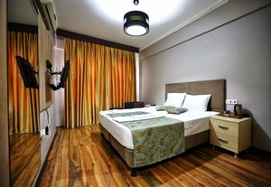 Ada İnan Butik Hotel (İstanbul, Adalar, Nizam Mah., Halikarnas Sok., 17), otel  Adalar'dan