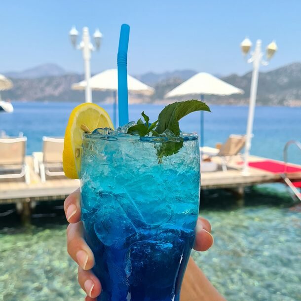 Otel Selimiye Mavisi, Dünya, foto