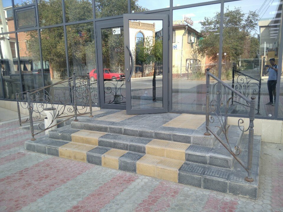 Market Ajsha bibi, Atırav, foto