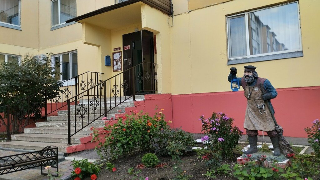 Bina, site yönetimi ТСЖ Наш Дом, Omsk, foto