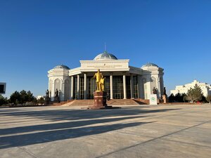 Tiyatrolar Balkan Devlet Drama Teatr Salonu, Balkanabat, foto