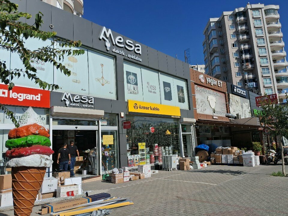 Lamba ve avize mağazaları Mesa Elektrik ve Aydınlatma, Adana, foto