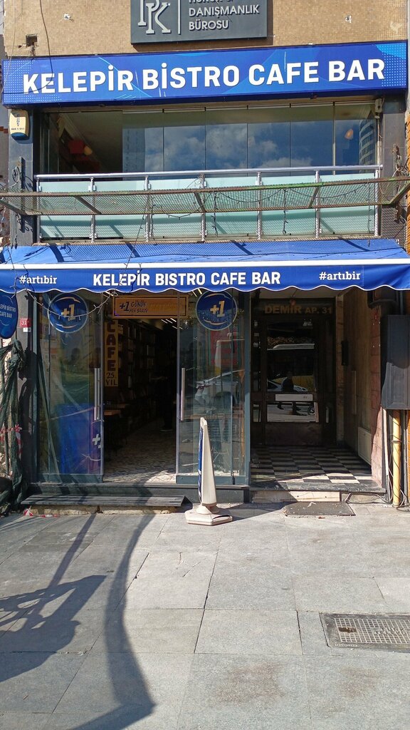 Kafe Kelepir Bistro Cafe & Bar, İstanbul, foto