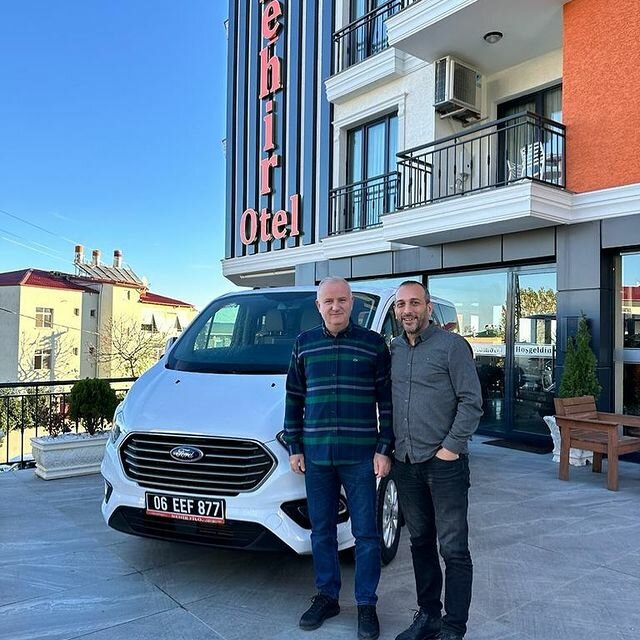 Yardım kuruluşları Türk Kızılay İstanbul Merkez Şubesi Lojistik Deposu, İstanbul, foto