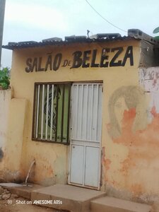 Salão de Beleza (Luanda Province, Municipality of Luanda, Morro Bento II), kuaförler  Loanda'dan