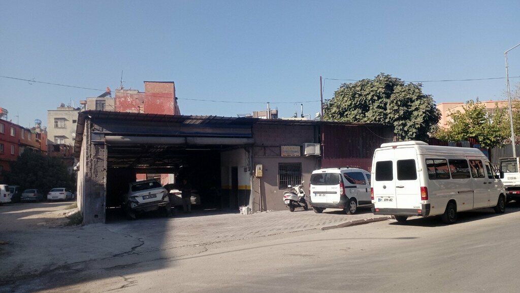 Otomobil servisi Gençler Oto, Adana, foto