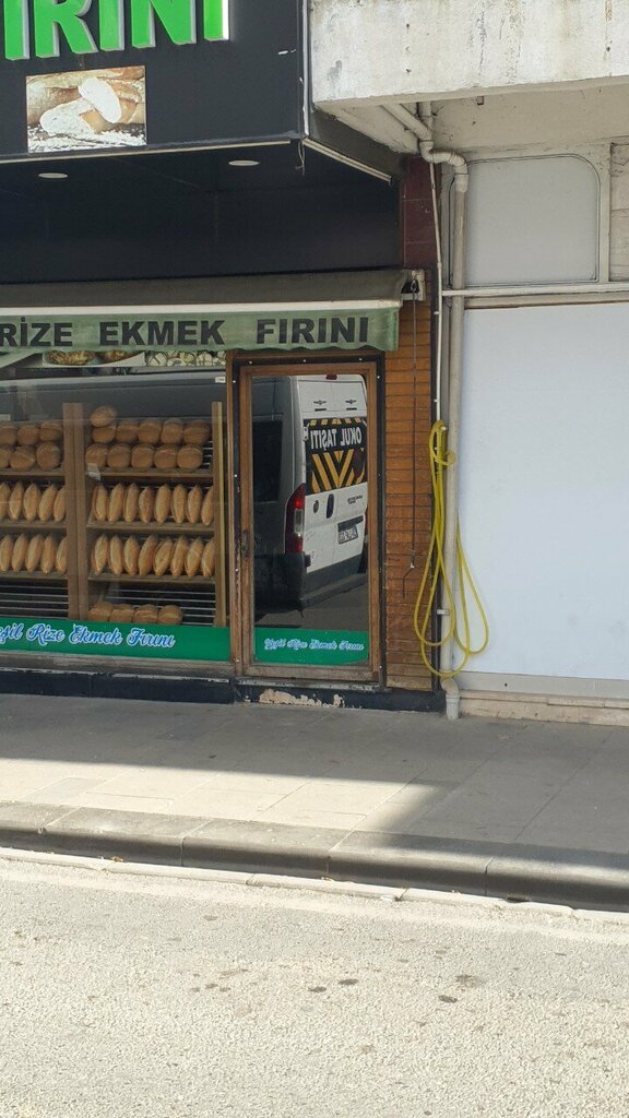 Ekmek fırını Yeşil Rize Ekmek Fırını, İstanbul, foto