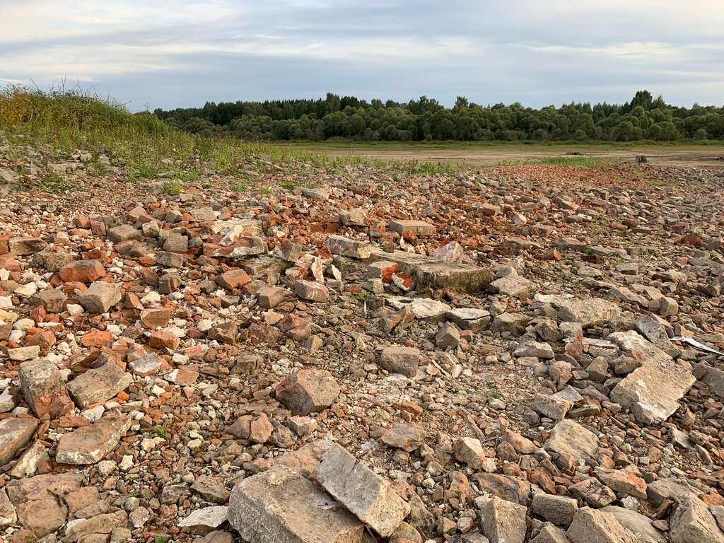 Unutulmaz olayların yeri Затопленная в 1962 году деревня Рахманово, Moskova ve Moskovskaya oblastı, foto