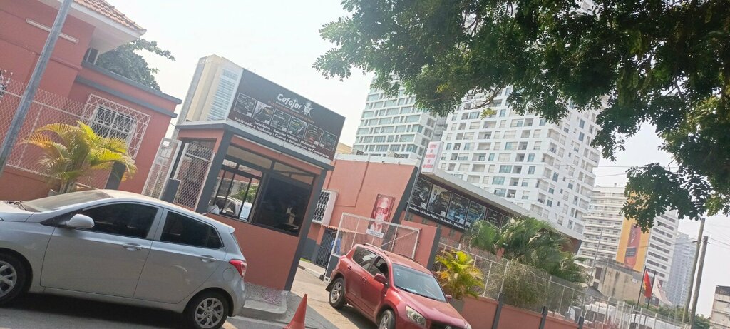 Eğitim merkezleri Cefojor, Loanda, foto