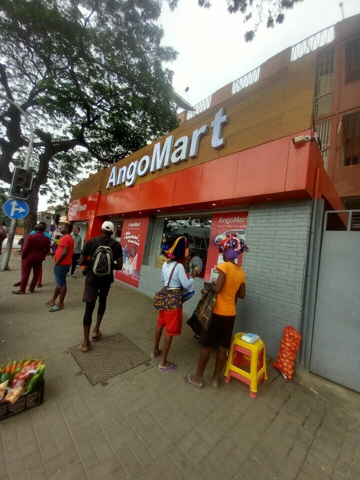 Süpermarket Angomart, Loanda, foto