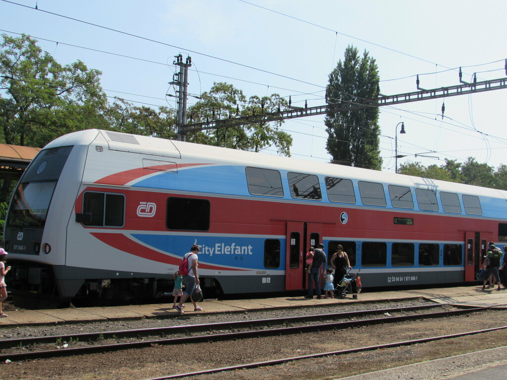 Tren istasyonu Poděbrady, Orta Bohemya Bölgesi, foto