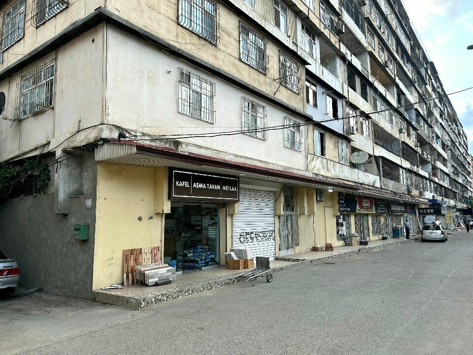 Zemin döşeme üretim ve satış firmaları Kafel asma tavan metlax, Bakü, foto