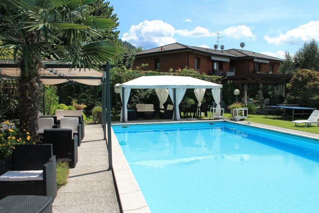 Otel Albergo Paradiso, Lombardiya, foto