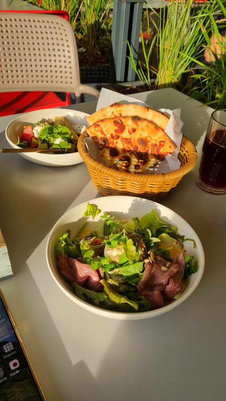 «Где поесть в Боровичах: 8 мест» фото материала